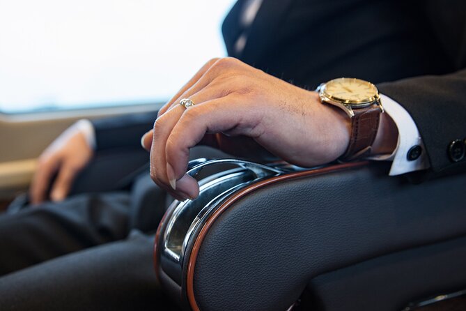 Rosa Eco Bus Luxury Transfer Ha Noi to Ha Long - A Detailed Look at the Rosa Eco Bus Luxury Transfer Experience