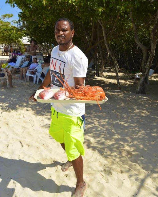 Rosario Islands -Barú : Agua Azul Beach, with lunch - What Makes This Tour Stand Out