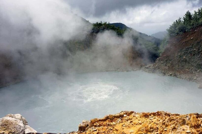 Roseau: Boiling Lake Challenge Hiking Tour with Local Guide - Who Should Book This Tour?