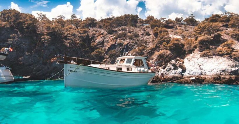 Roses: Rent the boat and live an unforgettable experience - What’s Included and What’s Not