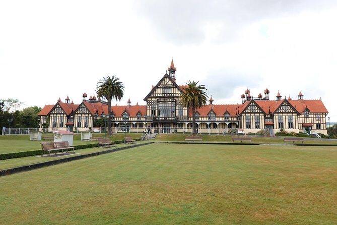 Rotorua and Waitomo Caves Day Trip from Auckland -Smaller Groups - FAQ