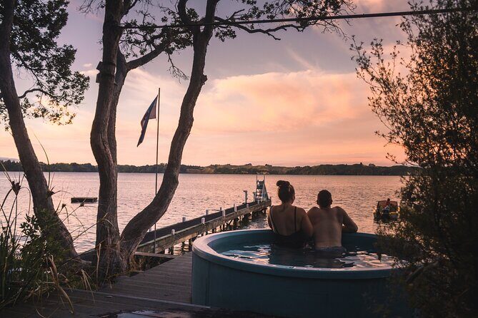 Rotorua: Evening Starlight Gourmet Kayak Tour Glowworms - Who Will Love This Tour?