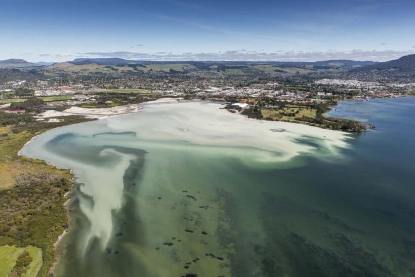 Rotorua: Helicopter Flight and Guided Walk on Mt Tarawera - The Value of the Tour