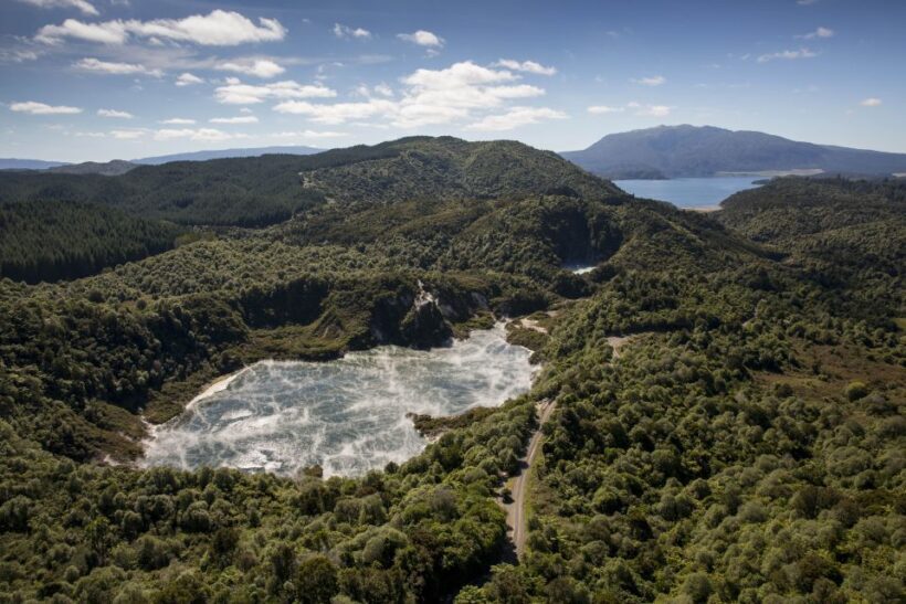 Rotorua: Scenic Flight over Mt Tarawera & Waimangu Valley - Key Points