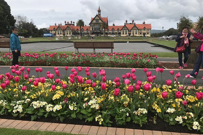 Rotorua via Kiwi/lakes country & a visit to iconic Whakarewarewa - Additional Information