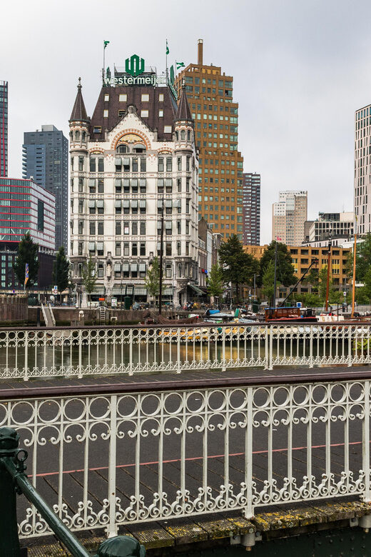 Rotterdam: City Center Walking Tour - Key Points