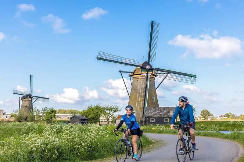 Rotterdam countryside on wheels - E-bike tour around city - The Experience in Detail