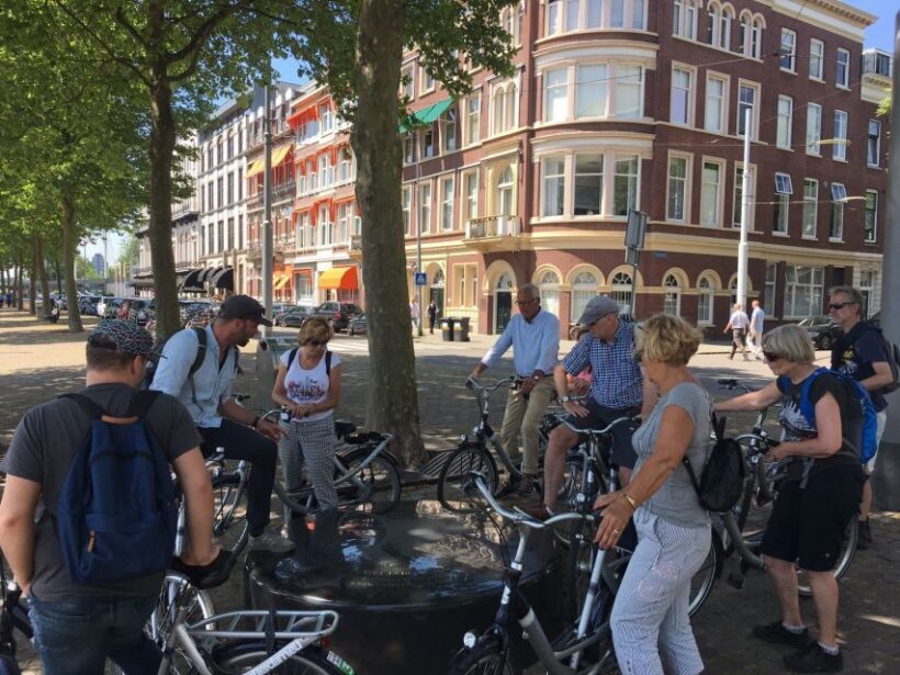 Rotterdam Highlights 2.5-Hour Bike Tour - Why This Tour Works for Different Travelers
