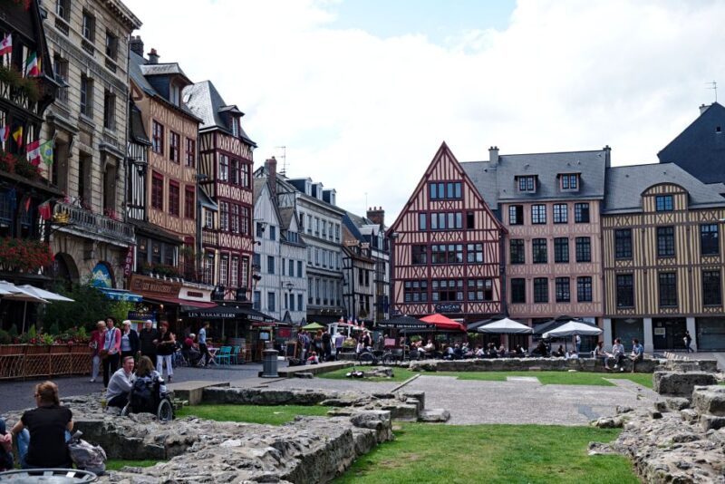 Rouen: Private Walking Tour with a Licensed Tour Guide - Key Points