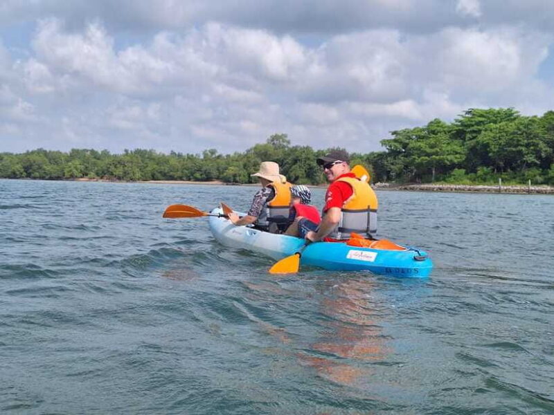 Round Ketam Kayaking at Pulau Ubin - The Experience’s Strengths and Challenges