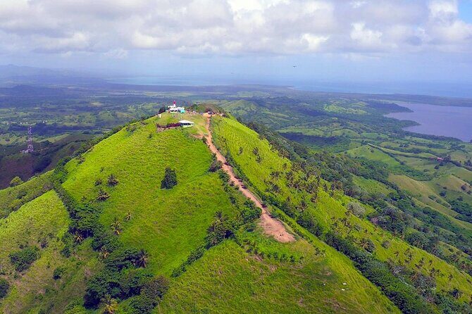 Round Mountain and Esmeralda Beach Tour from Punta Cana - Exploring the Tour Itinerary: What to Expect
