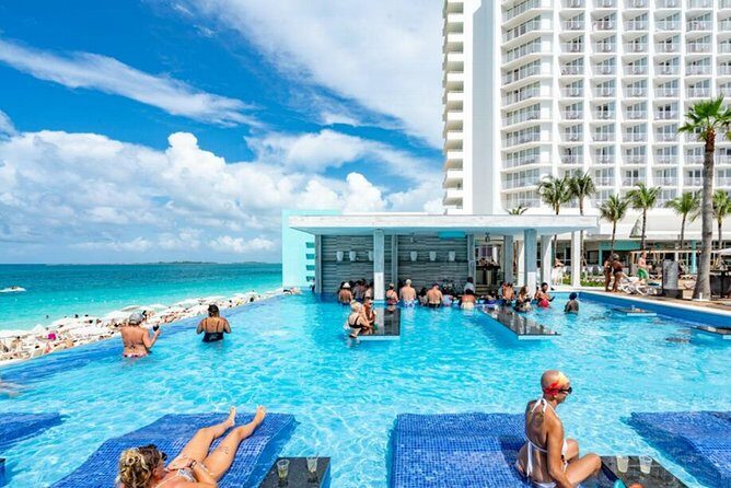Round trip Airport (LPIA) to Atlantis, Comfort Suites, Warrick, Harbourside, RIU - An In-Depth Review of Nassau Airport Transfers