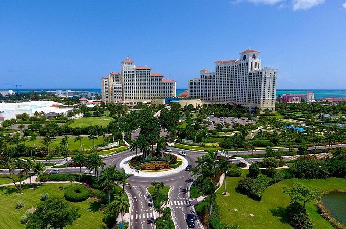 Round Trip Private Airport To Hotel Transfer in Nassau - Analyzing the Value and Practicality