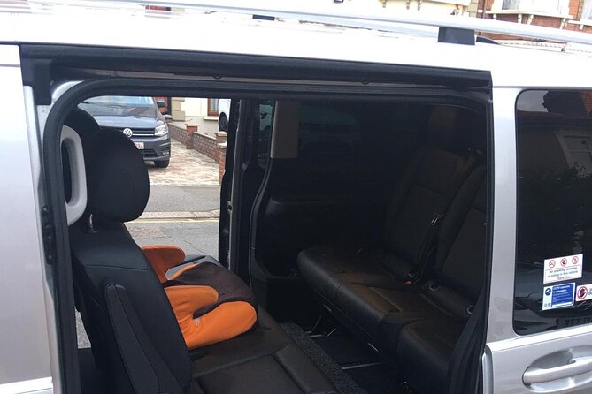 Round Trip Taxi Transfer - Heathrow Airport To & From London - Features and Inclusions