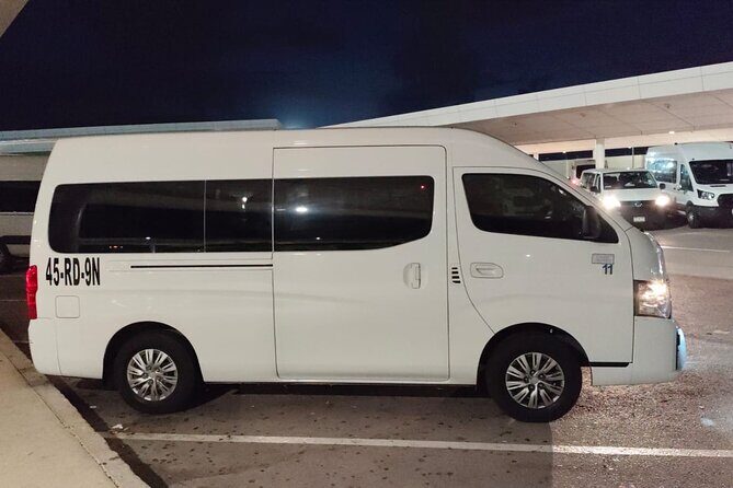Round Trip Transfer Cancun Airport to Hotel Cancun 1 to 8 - The Experience: What to Expect from This Cancun Airport Transfer