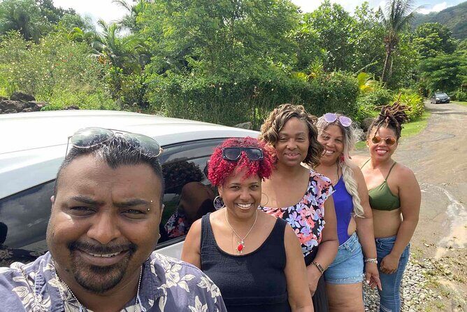 Round-trip Transfer :Nadi Airport to Denarau Island Hotels - Customer Service and Personal Touches