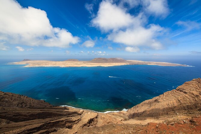Roundtrip Ferry Transfer to La Graciosa with Free Wifi - The Booking Process: Simple and Stress-Free