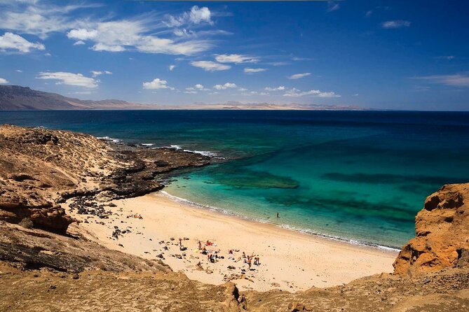 Roundtrip Ferry Transfer to La Graciosa with Free Wifi - Departure and Return: Flexibility Matters