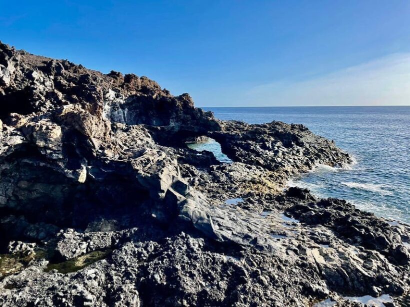 Route guided on the volcanic coast of Lanzarote. - What Makes It Special?