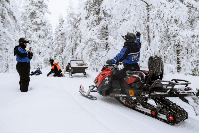 Rovaniemi: Easy Snowmobile Safari - A Deep Dive into the Snowmobile Safari Experience