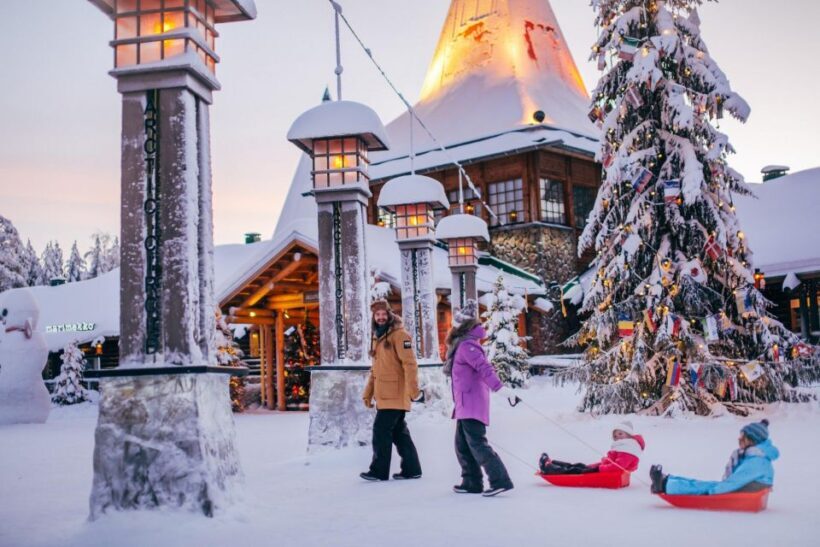 Rovaniemi: Santa Claus Village Visit with Hotel Pickup - Key Points