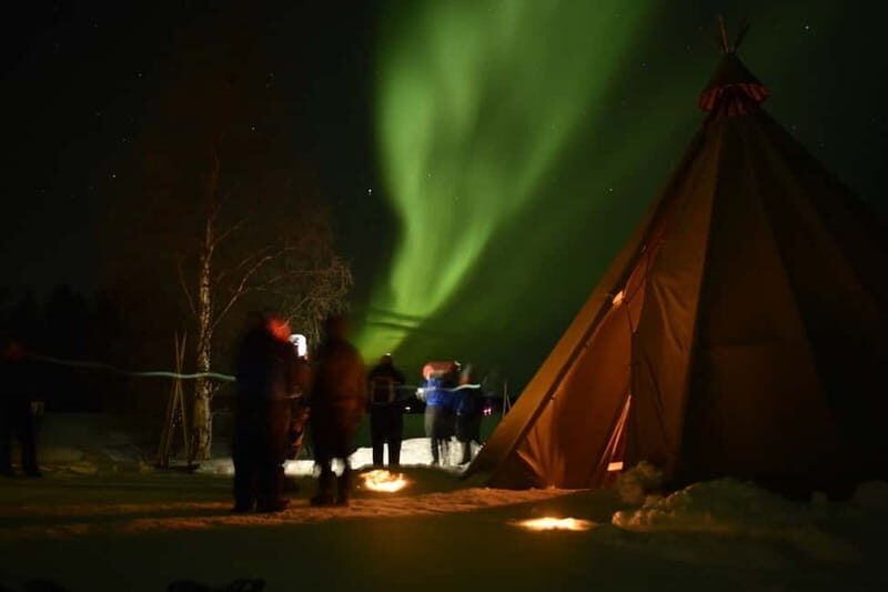 Rovaniemi: Snowtrain to Northern Lights Camp - Key Points