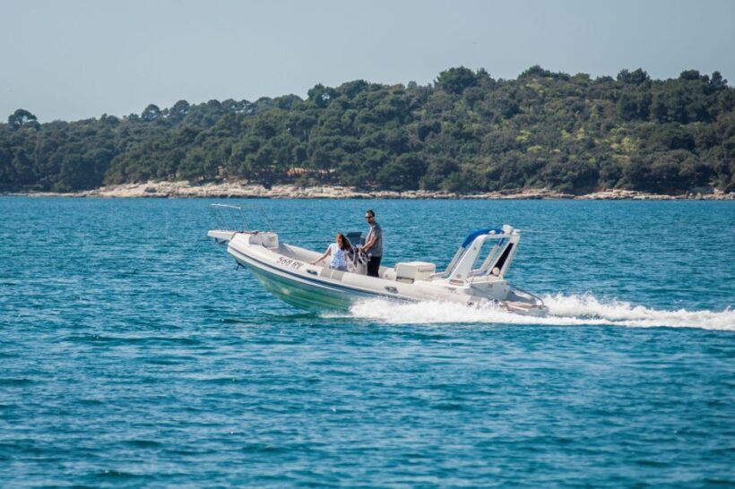 Rovinj: Red Island and Pirate Cave speedboat tour - The Itinerary in Detail