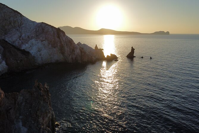 Royal Blue Half Day Private Tour to Kleftiko Milos - Host Responses