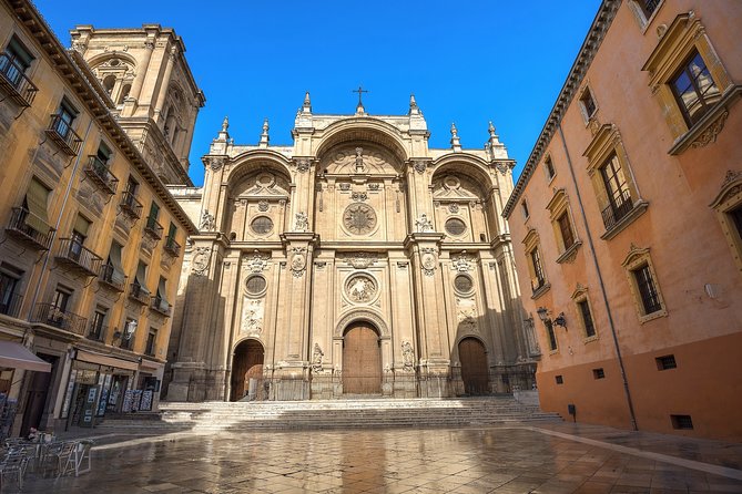 Royal Chapel and Granada Cathedral Guided Tour - Exploring the Royal Chapel