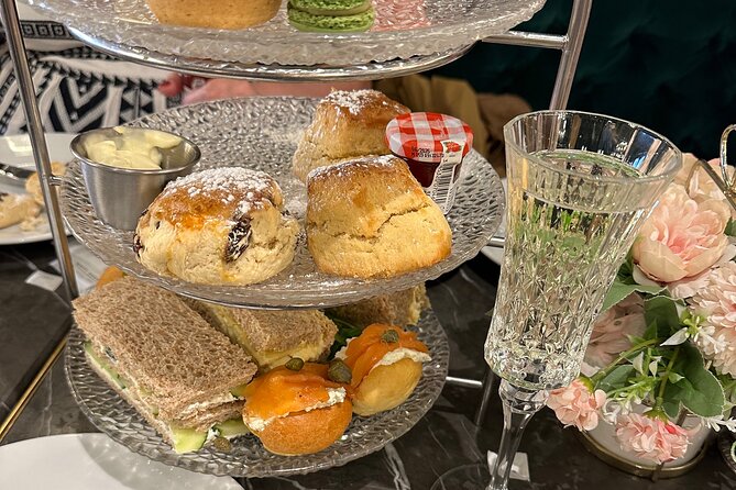 Royal English Walking Food Tour With London Food Tours - Preparing for an Unforgettable Experience