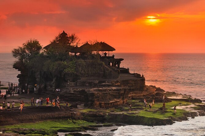 Royal Family Temple, Monkey Forest, and Tanah Lot Sunset Tour - Exploring Bali’s Temples and Nature in a Comfortable Package