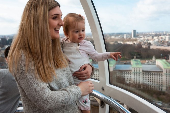 Royal London Guided Tour With Changing of the Guard - Expert Guided Commentary