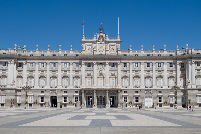 Royal Palace and Madrid Walking Tour Small Group With Tickets - Exploring Central Madrid