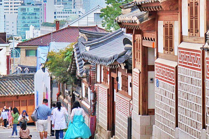 Royal Palace and Traditional Villages Wearing Hanbok Tour - A Korean-Style Lunch in Insadong