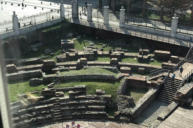Royal Palace, Armory and Chapel of the Shroud With Local Guide - Navigating the Tour Logistics and Accessibility