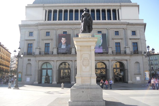 Royal Palace of Madrid 1.5-Hour Guided Tour Optional Prado Museum Combo - Practical Tips for Your Visit