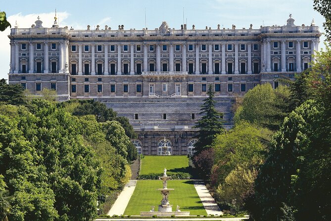 Royal Palace of Madrid Early Entrance Tour Skip-The-Line Ticket - Practical Considerations