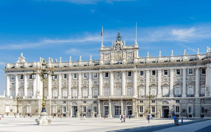 Royal Palace of Madrid: Private tour with entrance included - A Close Look at the Royal Palace of Madrid Tour