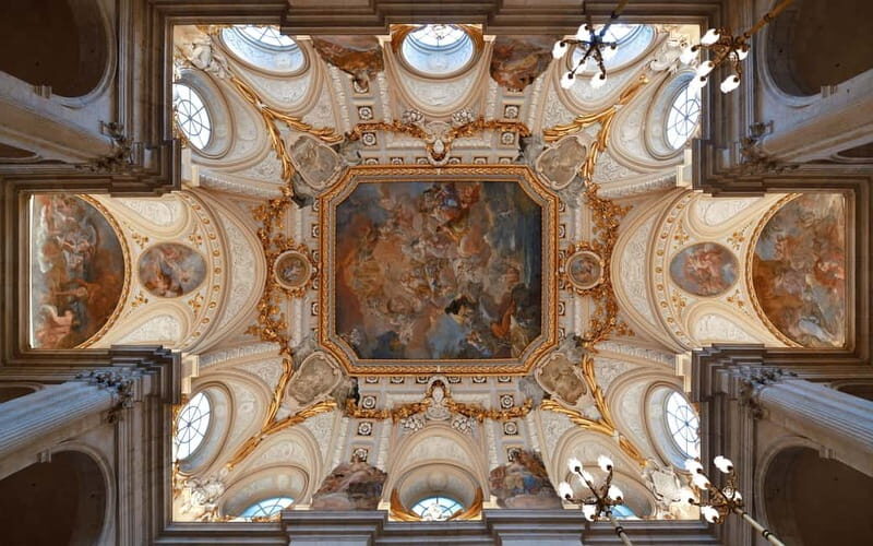 Royal Palace of Madrid: Private tour with entrance included - Considerations