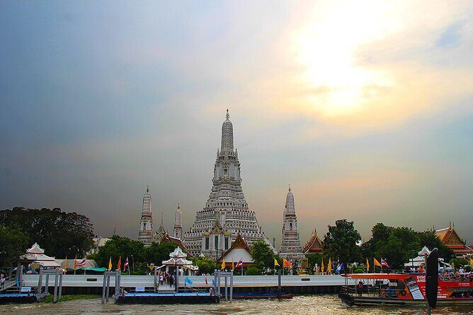Royal Princess Cruise - Sunset Program on Chao Phraya River, Bangkok - Who Should Consider This Cruise?