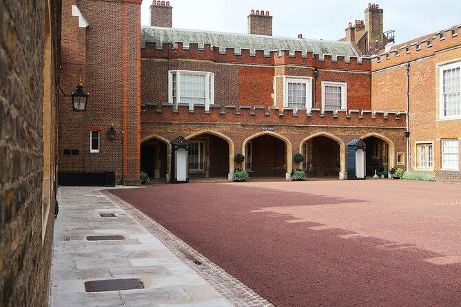 Royal Tour & Buckingham Palace State Rooms or Royal Mews Option - Visiting the Royal Mews