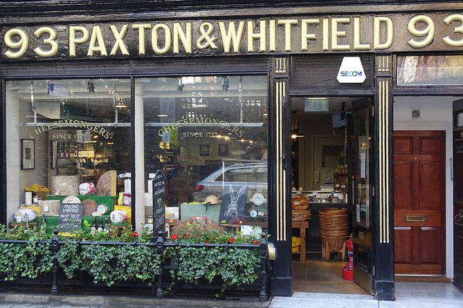 Royal Tour of St James, Parks, Palaces and Royal Intrigue - Booking and Cancellation Policy