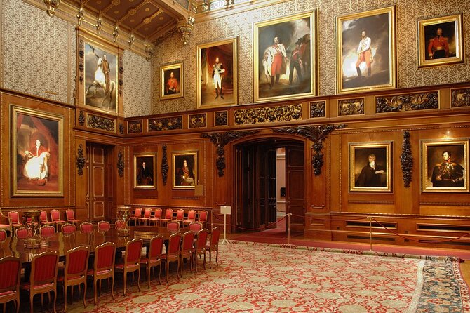 Royal Windsor & Stonehenge Private Tour - Expert Guide