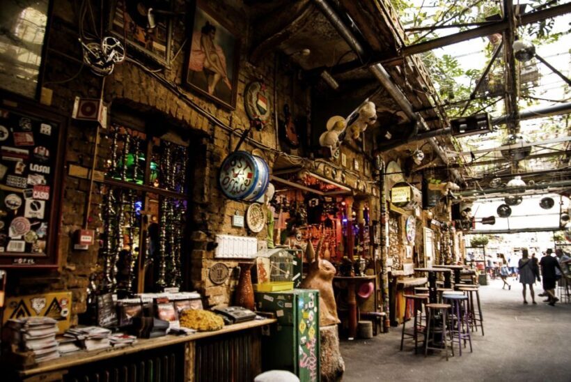 Ruin Bars Private Tour (Culture, history, and drinks) - Exploring Budapest’s Famous Ruin Bars