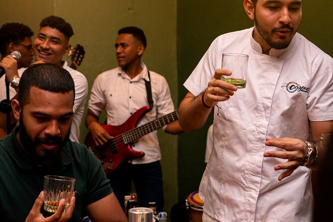 Rum & Rhythms a Premium Rum Tasting With Live Music - Snacks and Pairings: Complementing the Rum Experience
