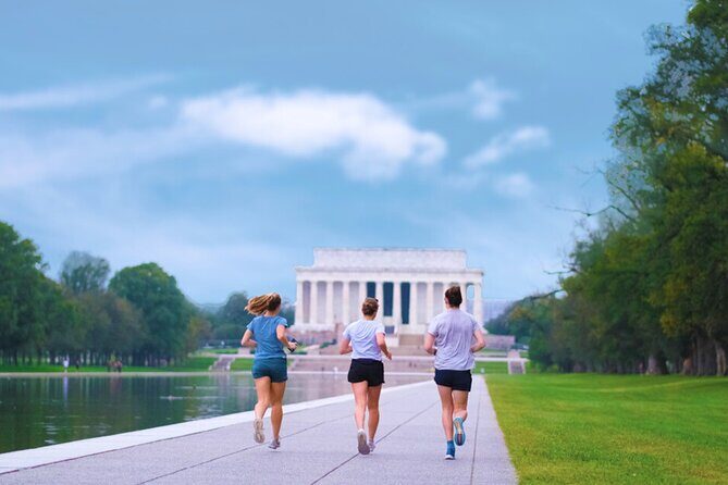 Run the Washington DC Monuments with a Local: Group Running Tour - An In-Depth Look at the Tour Experience