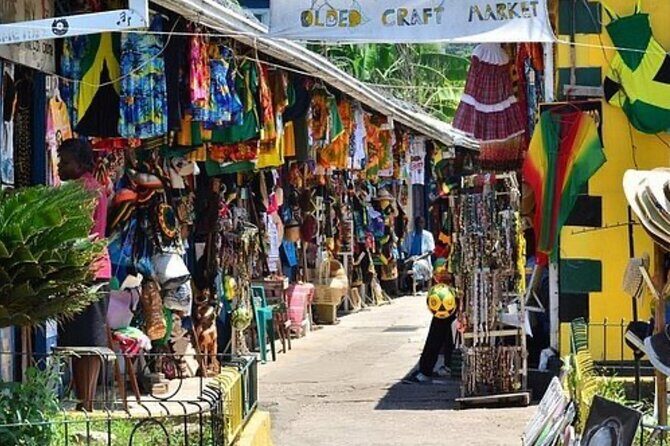 Runaway Bay Transportation Tour Experience - FAQ