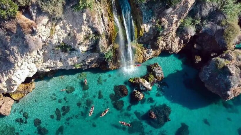 Ruta libre en paddel surf por la cascada de Nerja y Maro - Who Will Love This Experience?