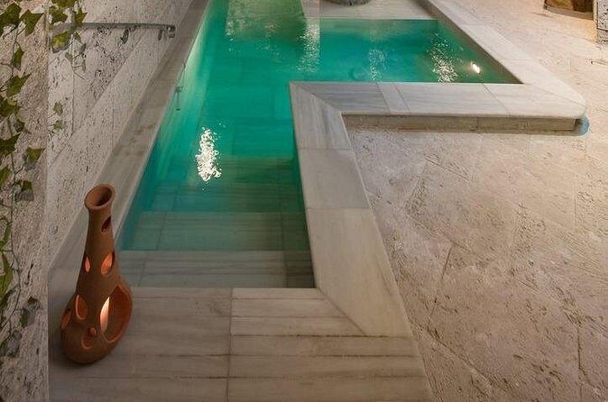 S Hotel Private Airport Transfer - FAQ