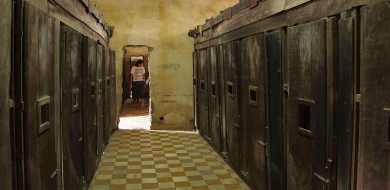 S21 & Killing Fields Tour with Khmer Lunch & Drink - Introduction